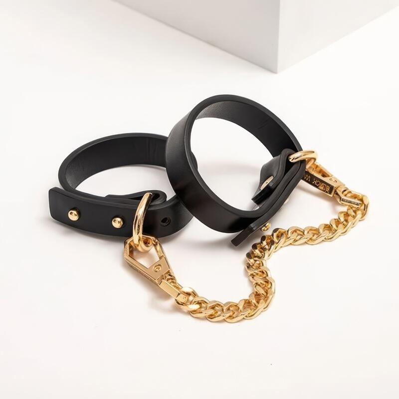 Petites Menottes Bdsm Luxe | cage-chasteté.fr